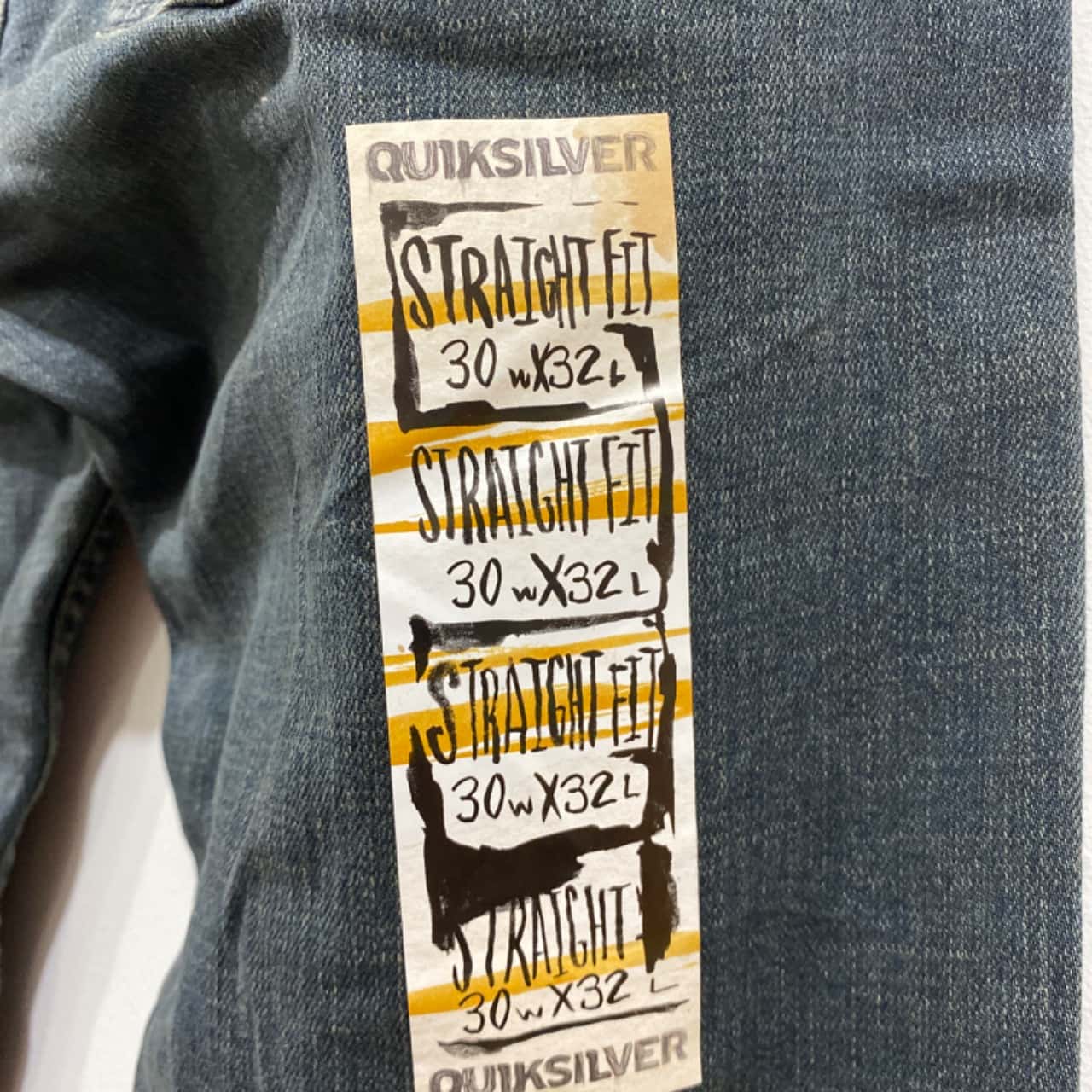 Quicksilver Mens Size 30 Straight Fit Black