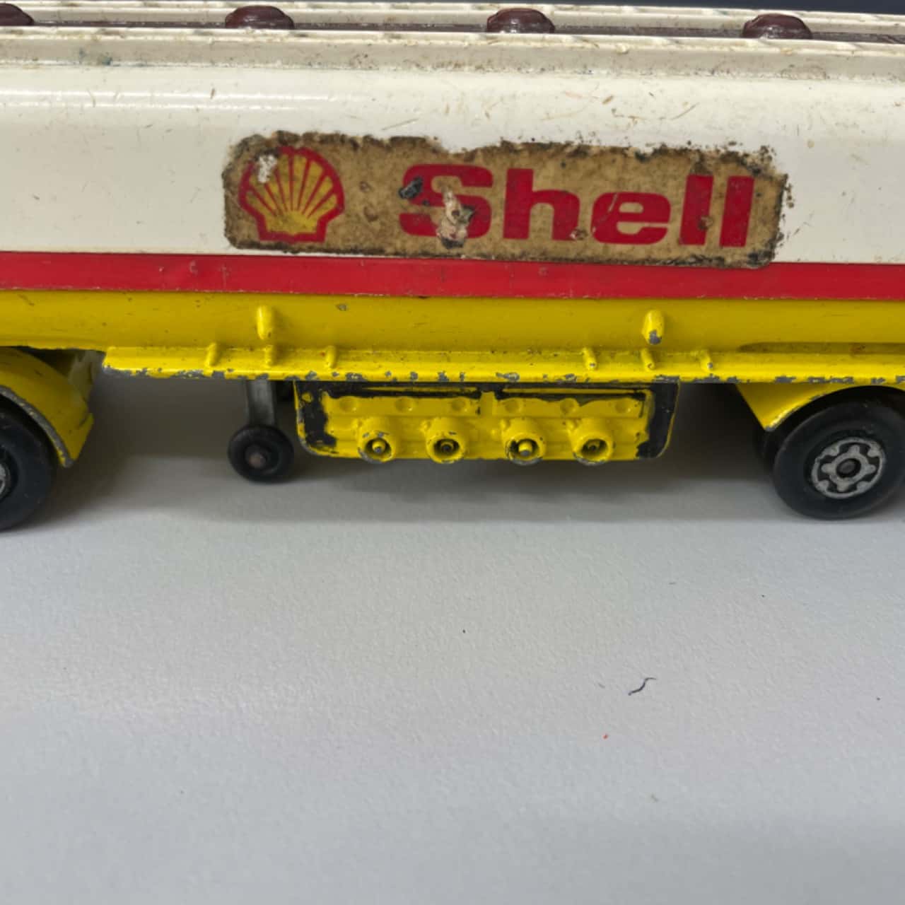 Shell Matchbox Super Kings K16/18 Ford LTS Series Tractor 1973