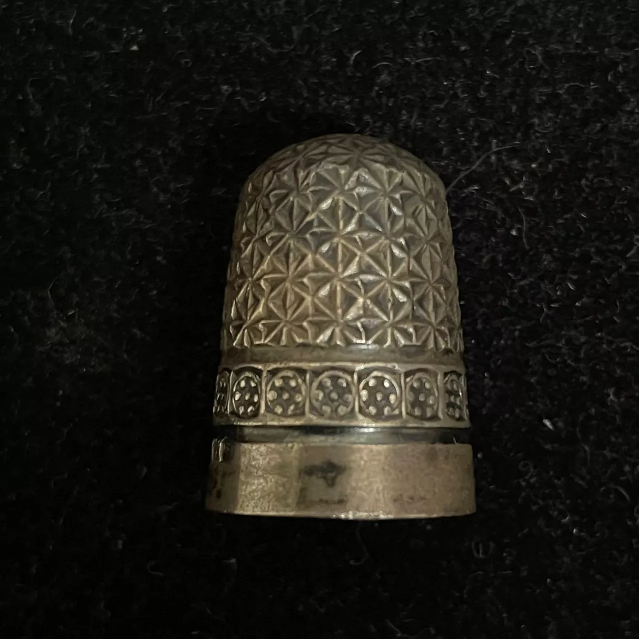 English Hallmarked Silver Thimble by Charles Horner (s)