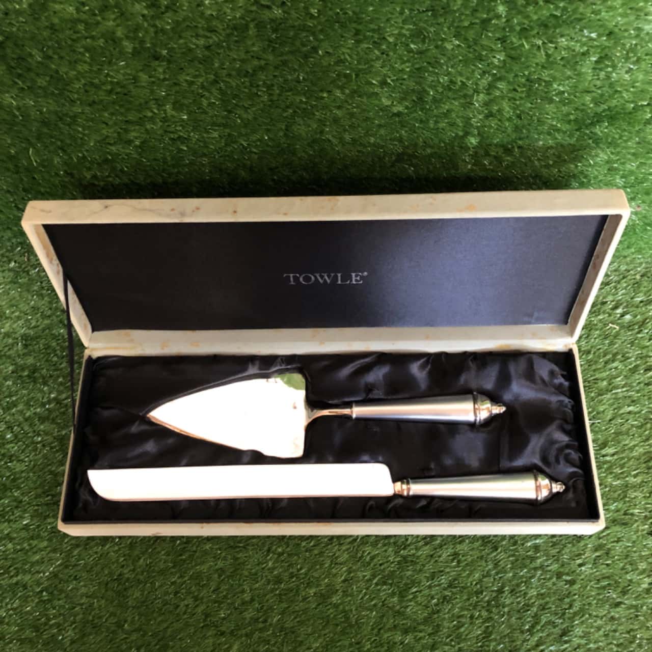 Towle Silver Knife & Cake Server (s)