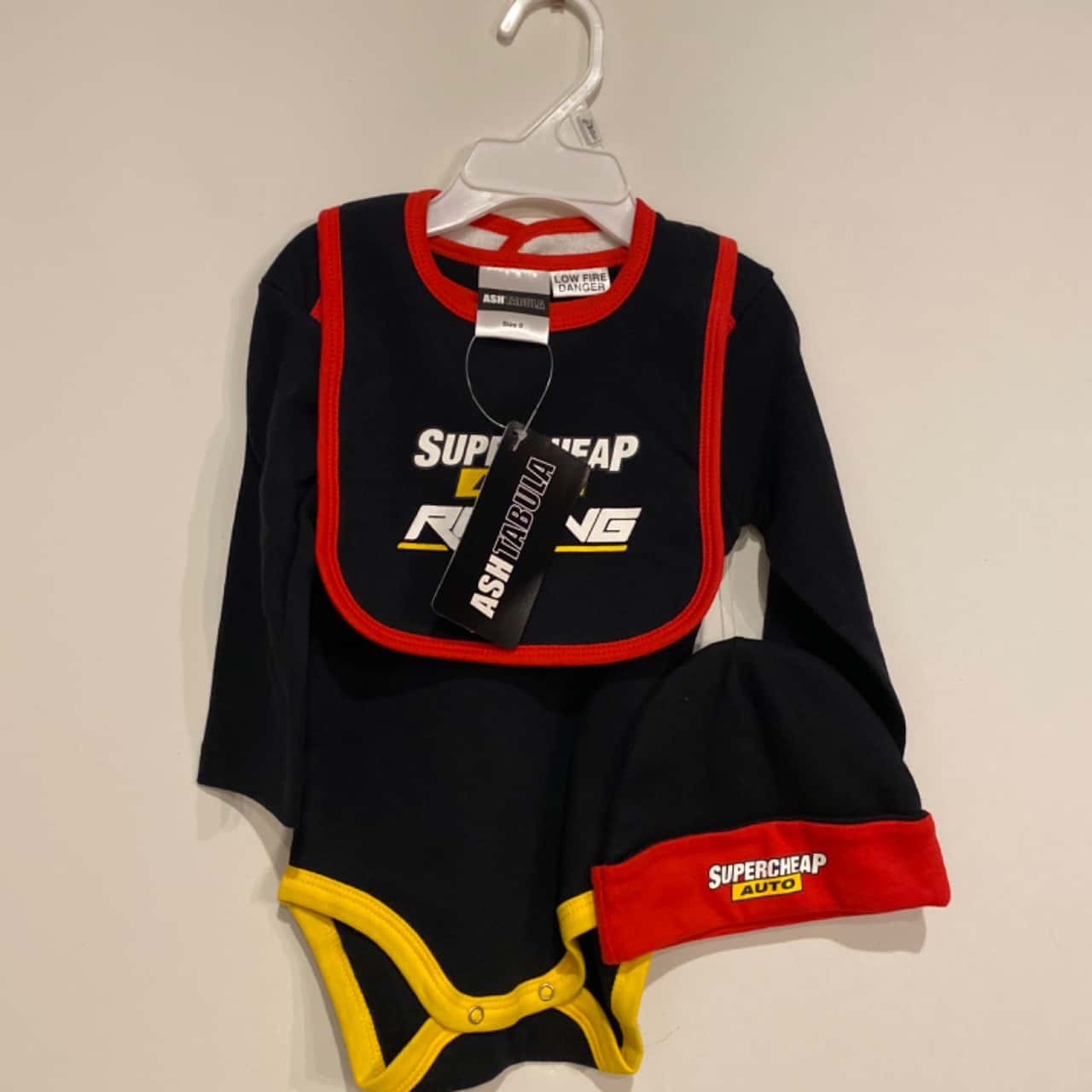 Ash Tabula ( Super Cheap) Kids 3PC Set Size 1 Black / Red / White / Yellow