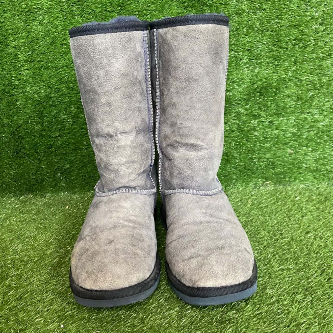 UGG Boots Sheep Skin Grey Size 6 (s)