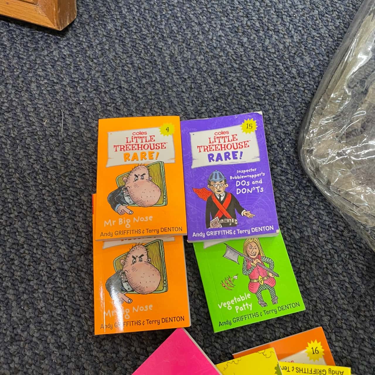 Coles Little Treehouse books 2.2 kg