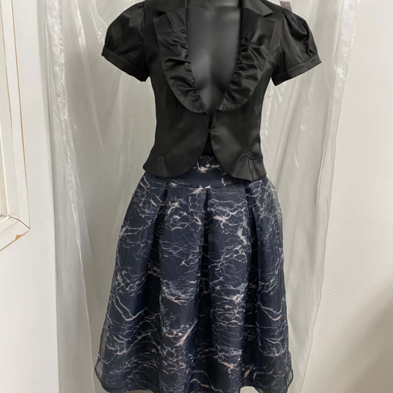 DIZINGOF Size S Black / Blue / Grey skirt