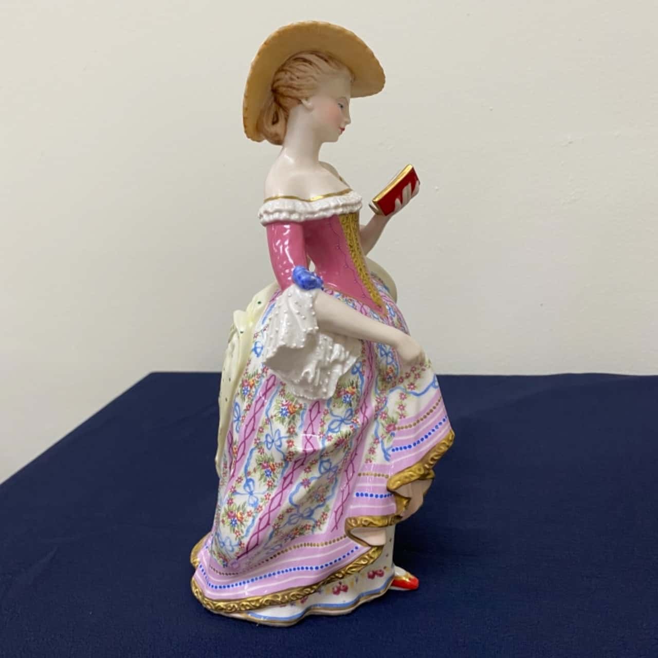Franklin Mint Diana Porcelain Figurine - The Victoria & Albert Museum(s)