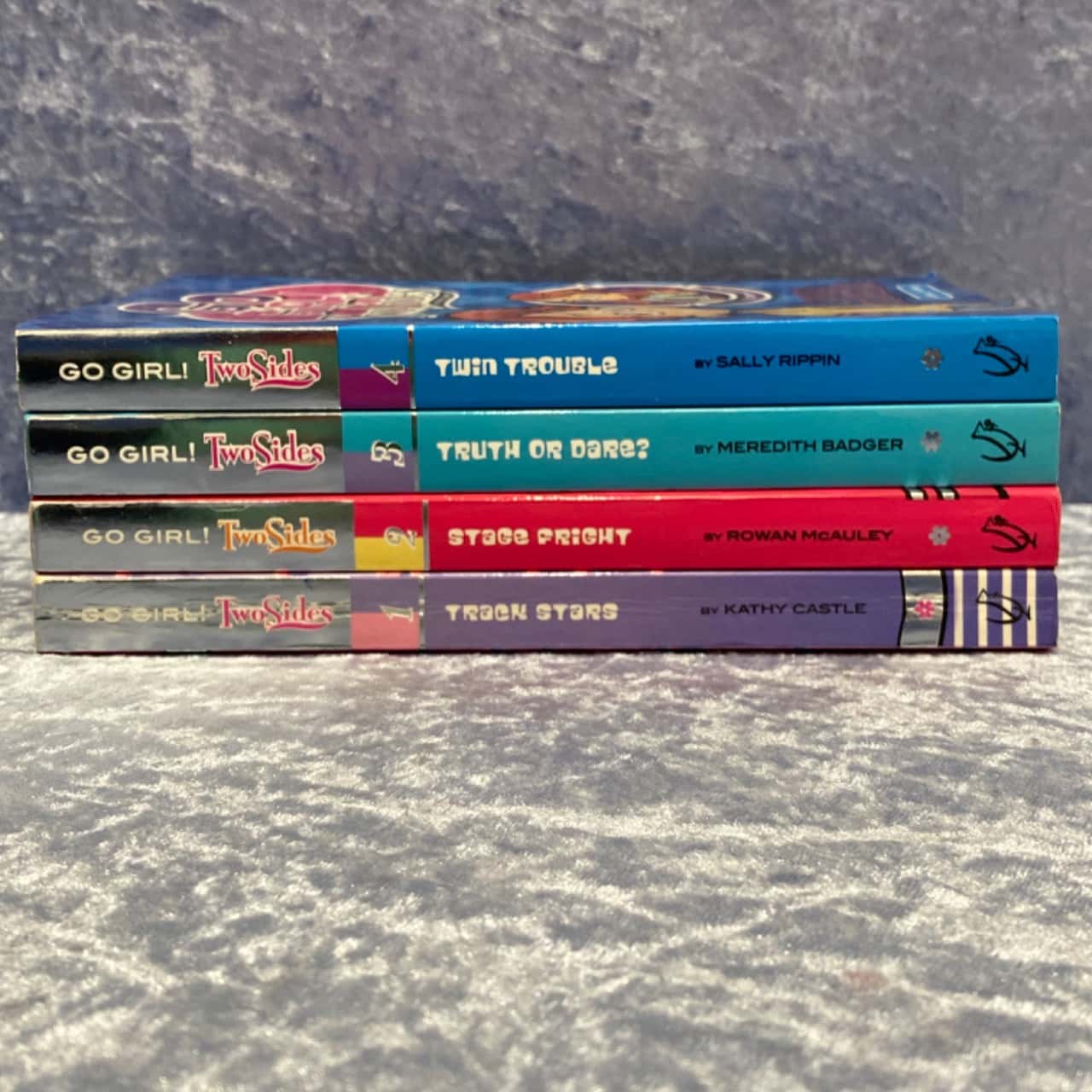 Go Girl! Two Side 4 Book Collection