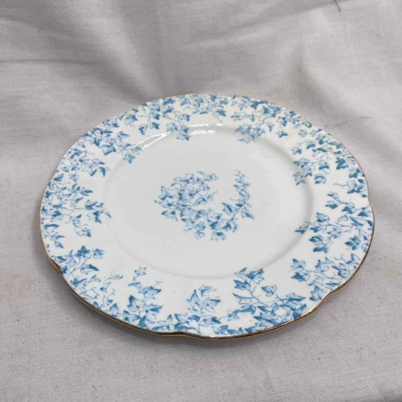 The Foley China England Blue/White Plate (s)