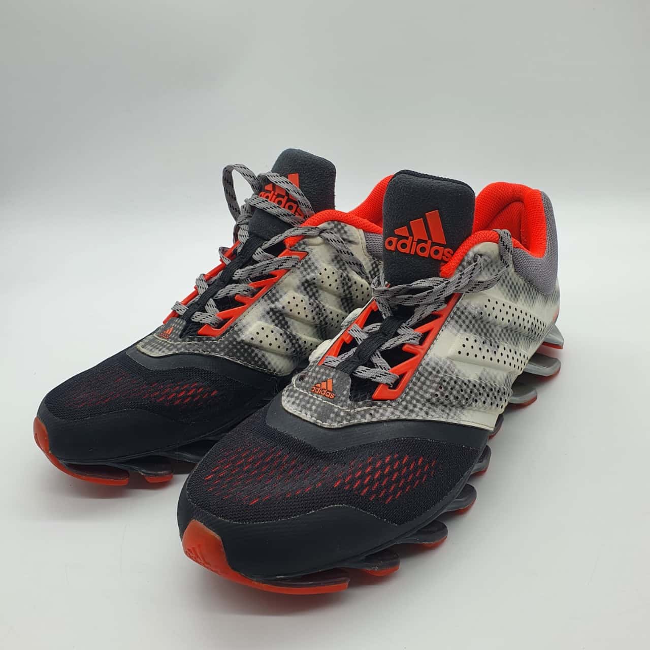 Adidas Mens Size US 11 Springblade Shoes (s)
