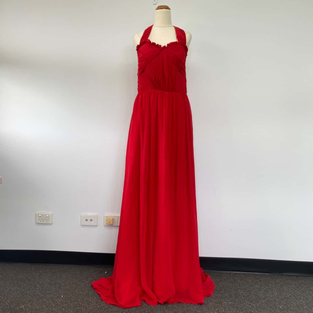 NWOT Halter Neck Formal Dress Red Size 14 / 16 / XL / XXL(s)