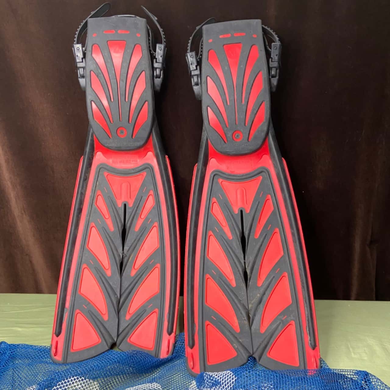 Oceanic Adult Split Fin Flippers Vortex V16 Size XL Red/Black(s)