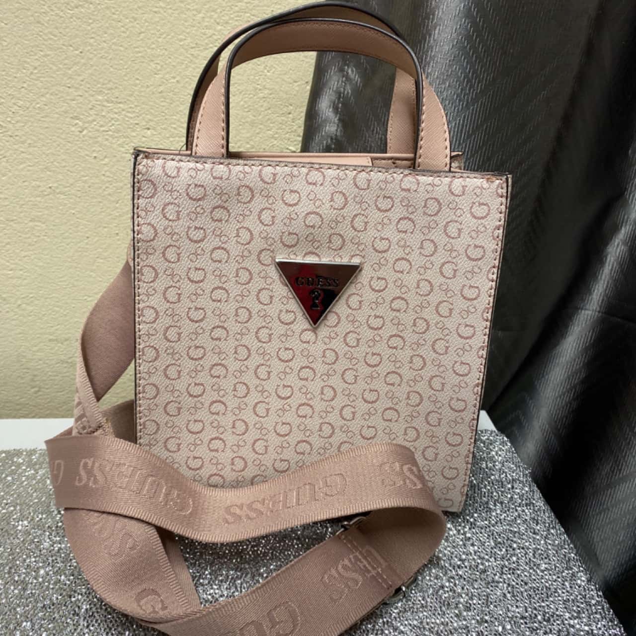 GUESS Women's Pearl Pink Bag With Strap