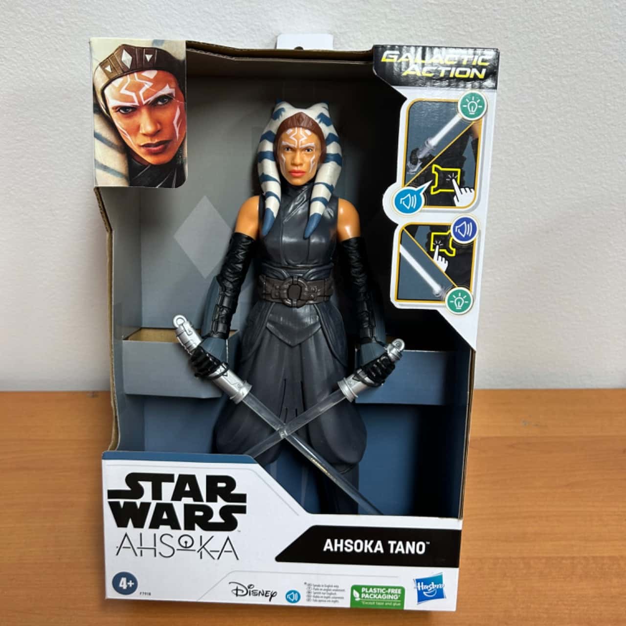 NEW - Disney Star Wars Ashoka Tano Figure(s)