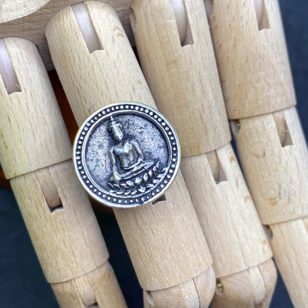 Womens extendable Buddha Rings Silver