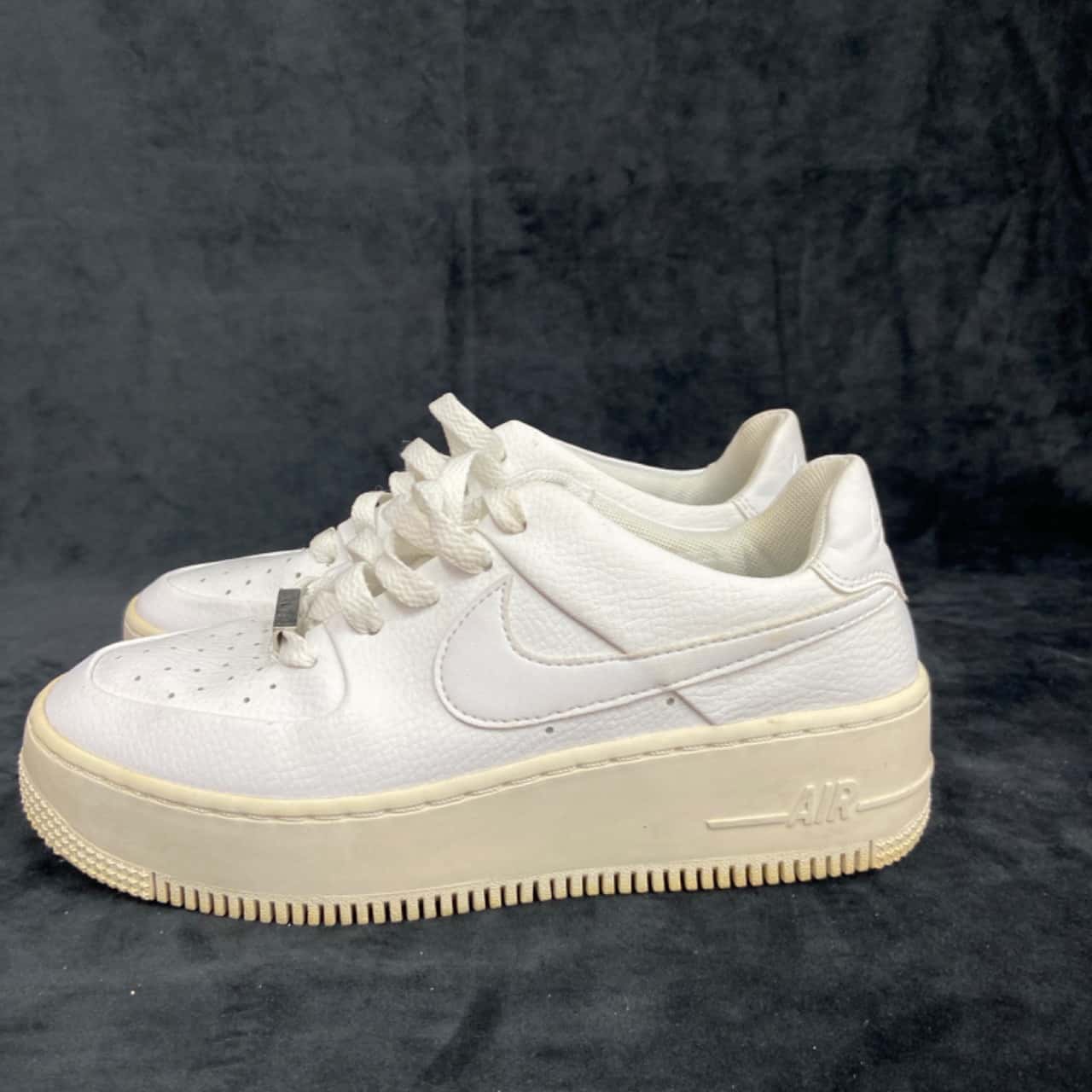 Nike AF-1 Womens Cream / White Size 6(s)