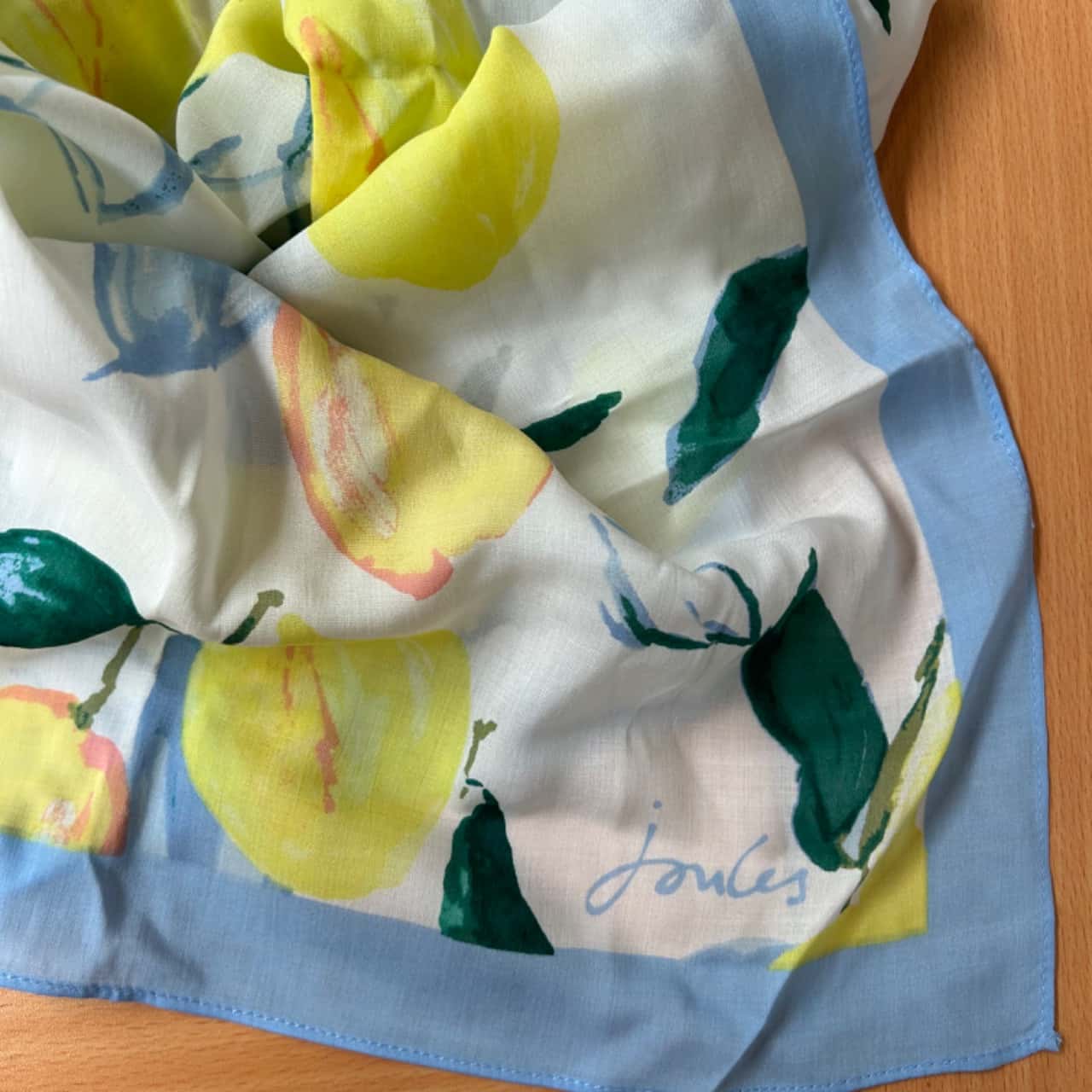 Womens lemon print scarf (s)