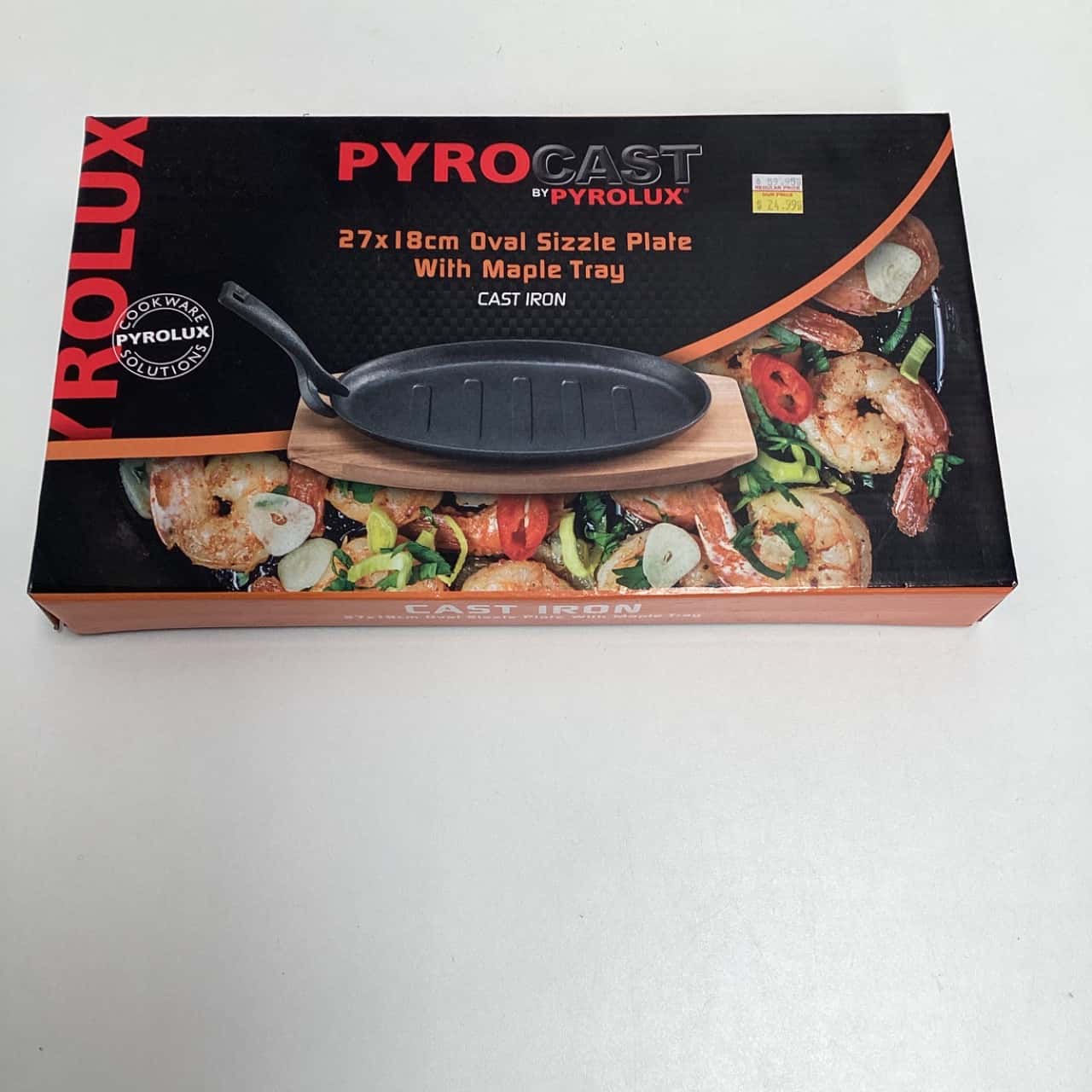 Pyrocast cast iron oval sizzle plate with maple tray(s)