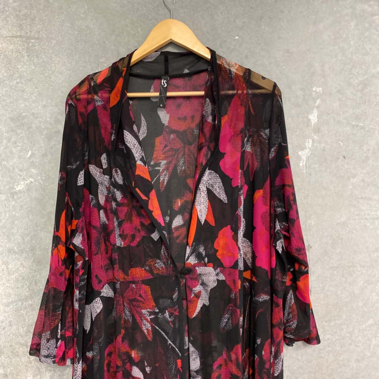 Taking Shape Womens Size Plus Size / XL Drape Cardigans Multicoloured (s)