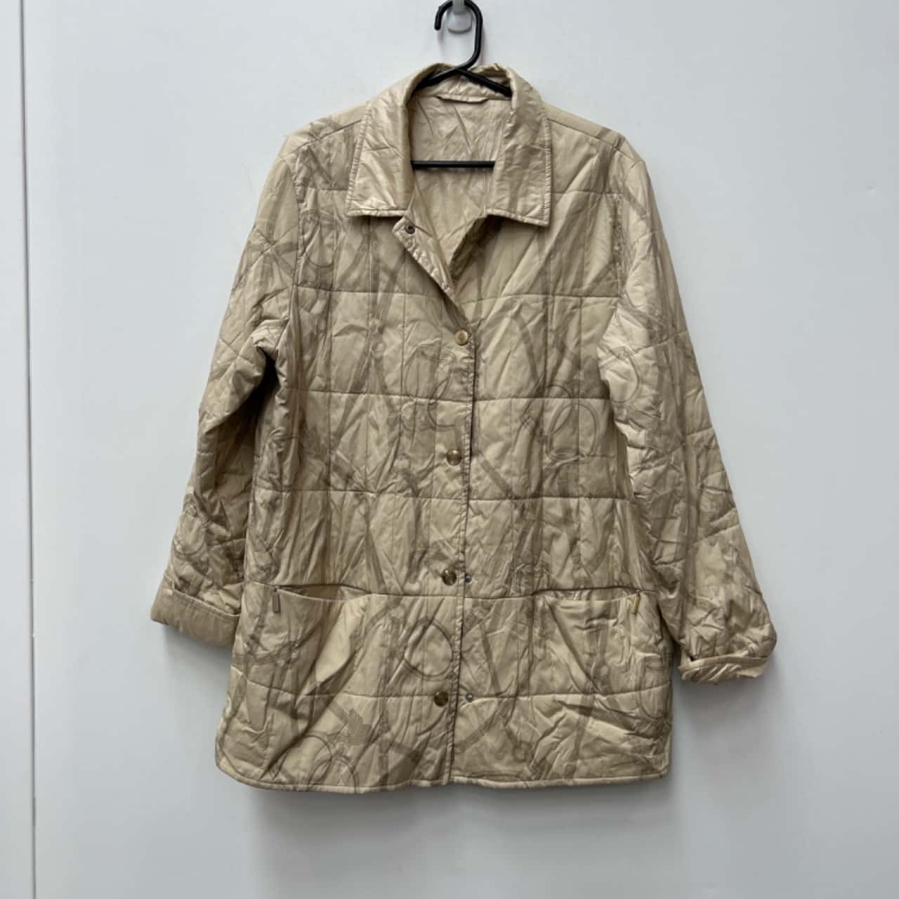 Basler Size 18 Cream reversible quilted jacket (s)