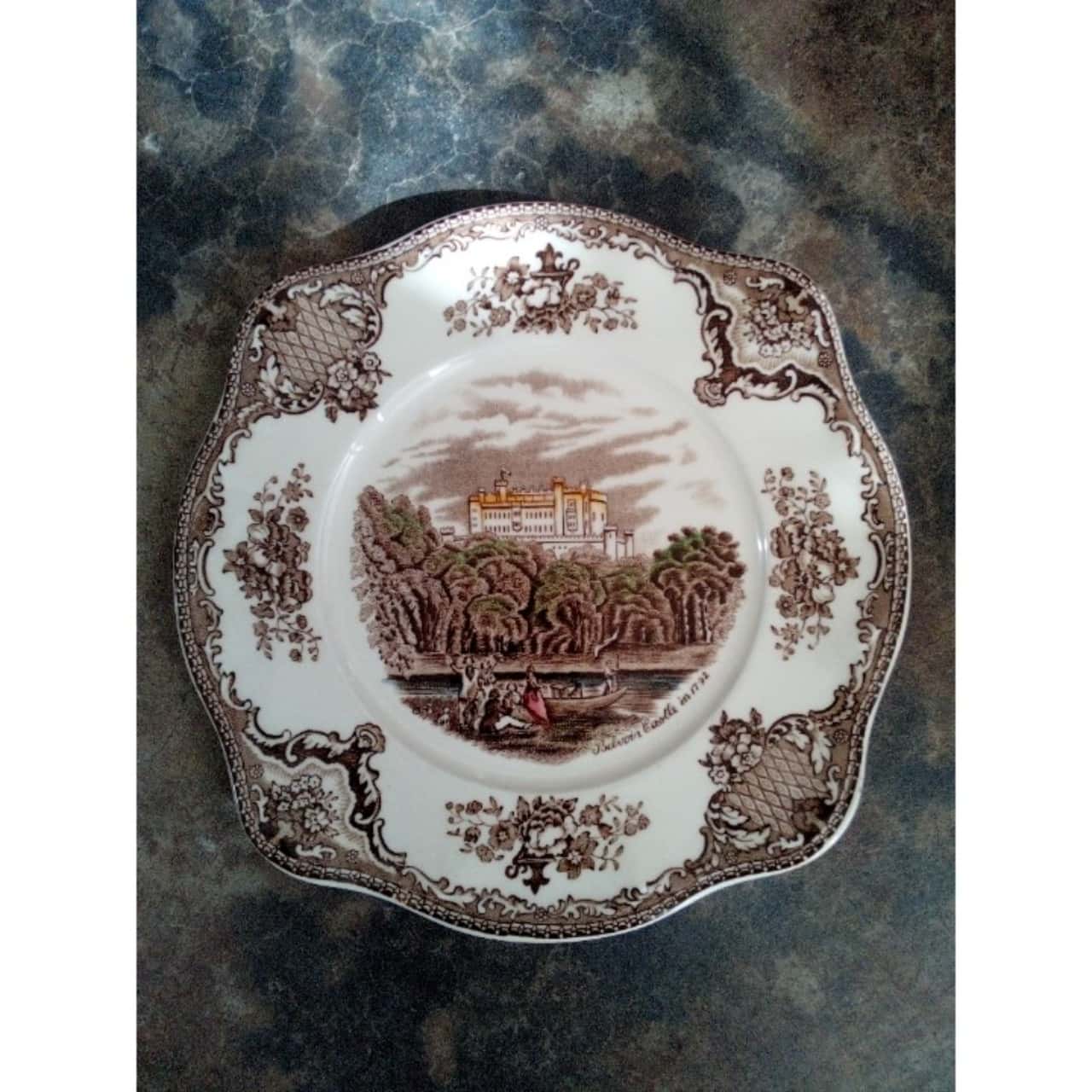 Johnson Bros Belvoir Castle Old Britain Castles Plate(s)