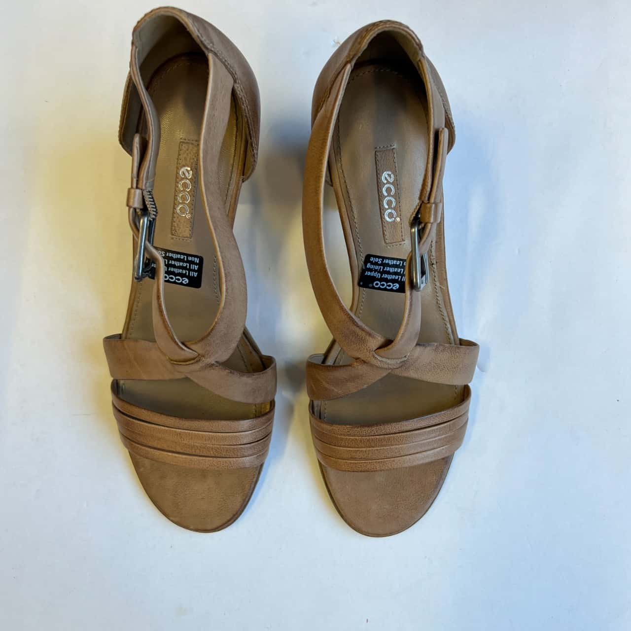 Ecco Womens Size 39 Strap Leather Sandal Heels Brown in Box(s)