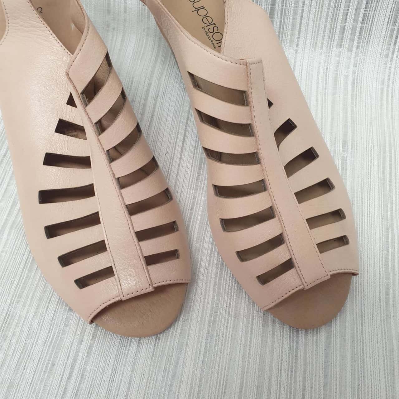 Diana Ferrari Inessa Supersoft Coral Reef (Pinky /Beige)Leather Sandals ...