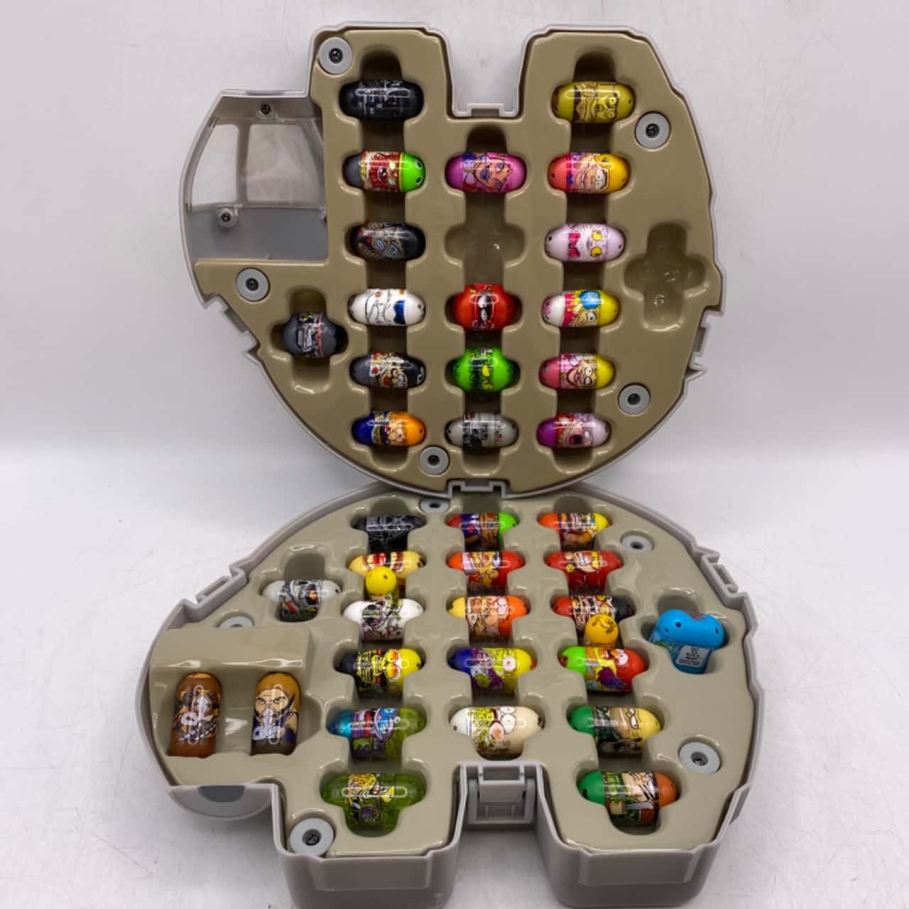 Mighty Beanz 2010 Star Wars Storage Case Holds 40 Moose Enterprises ...