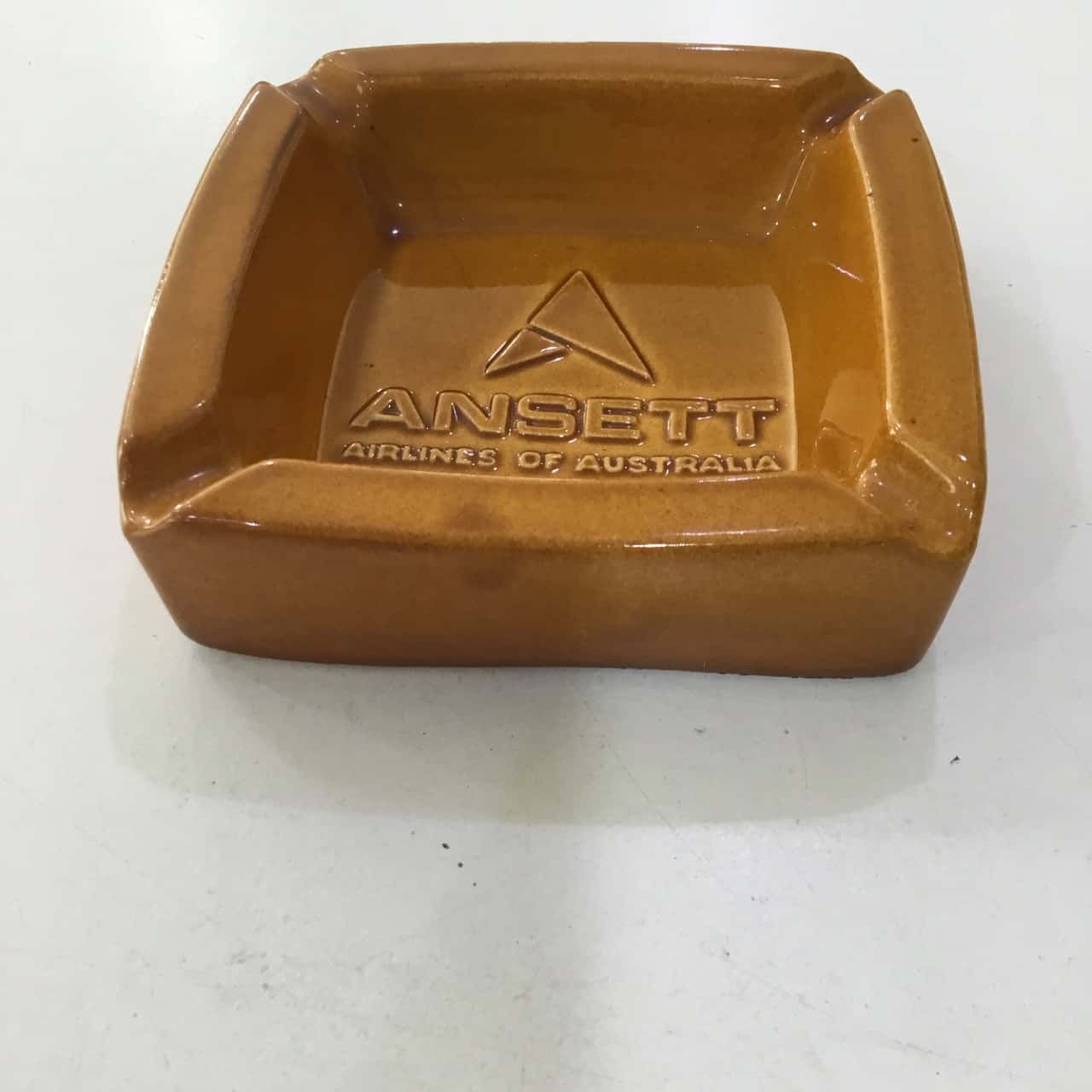 Vintage Ansett Airlines of Australia Ash tray (s)