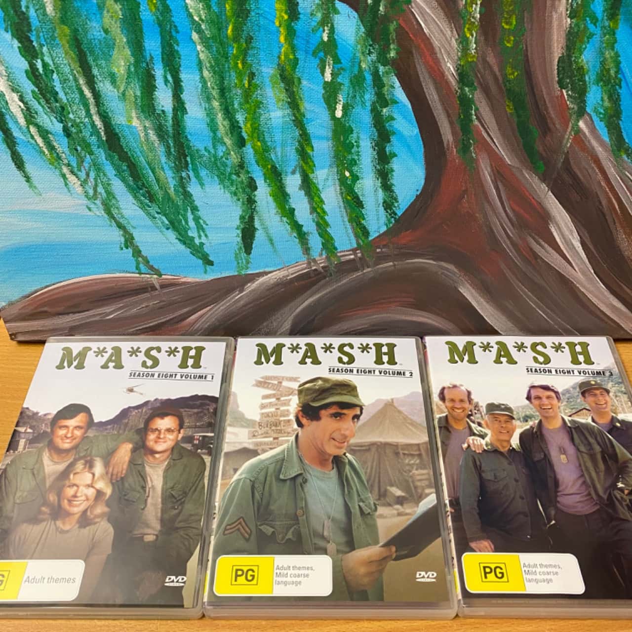 M*A*S*H season eight collector’s edition (3 DVDs)(s)