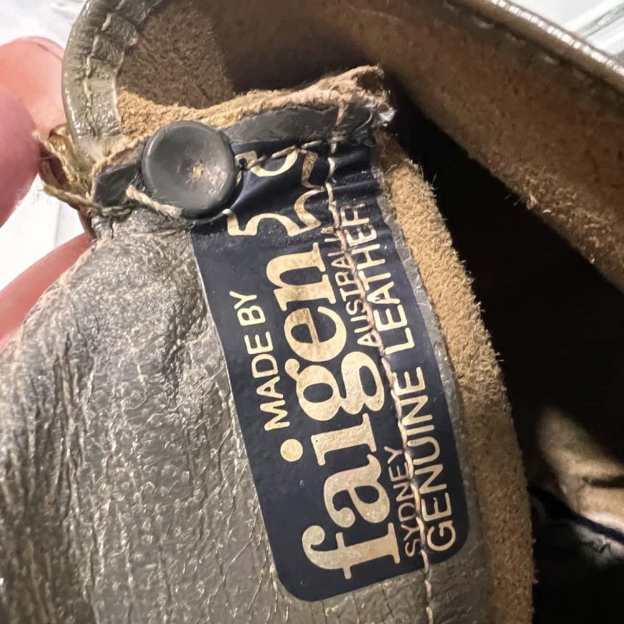 Womens Khaki Faigen vintage made in Australia (s)