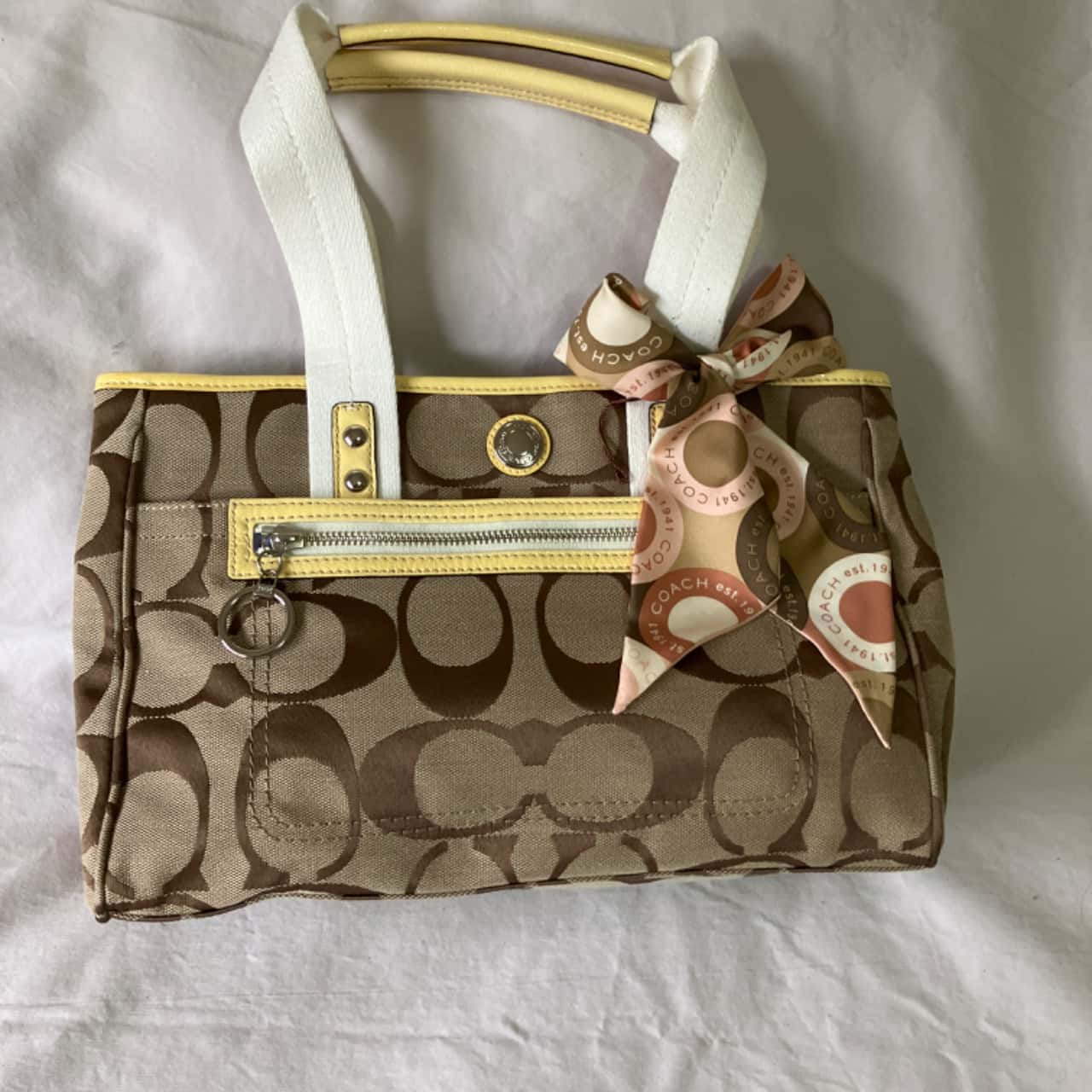 Women’s Coach Daisy Signature Tote Brown / Khaki (s)