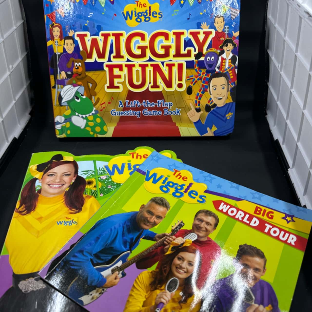 Wiggles bundle (s)