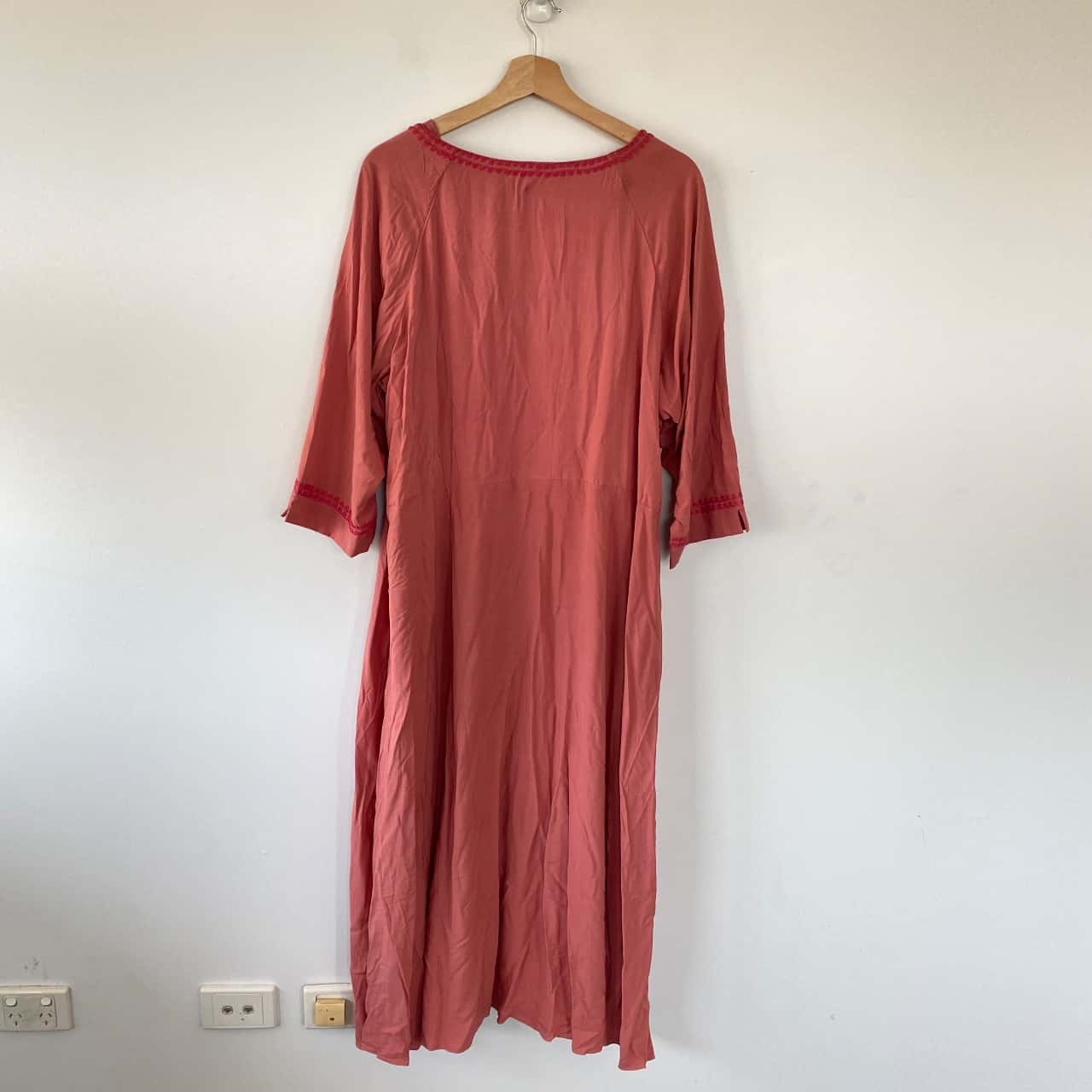 Adrift Signature Red Long Sleeve Maxi Dress Size XXL (s)