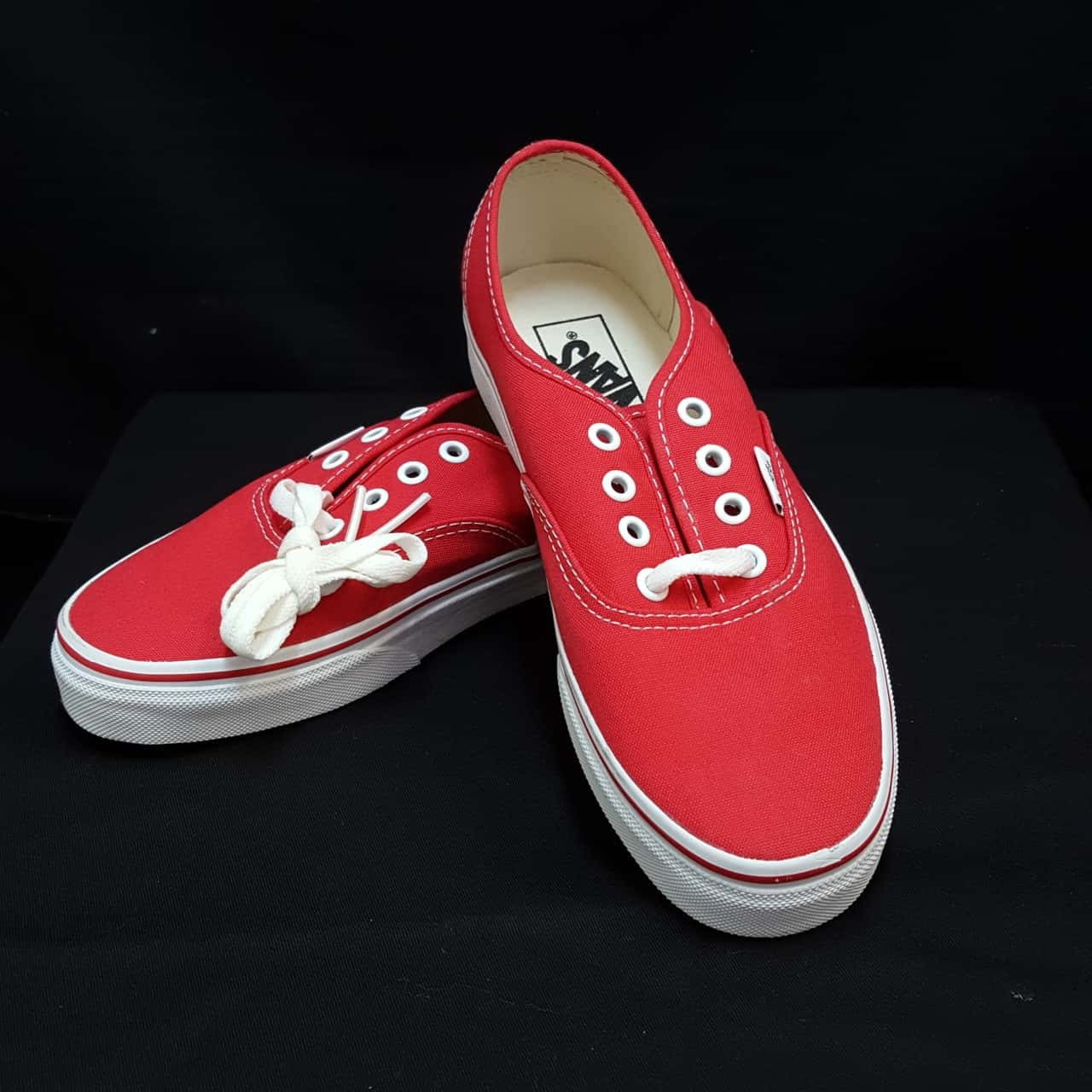 Van's Red Sneakers Unisex US sizes M-6 F-7.5(s)