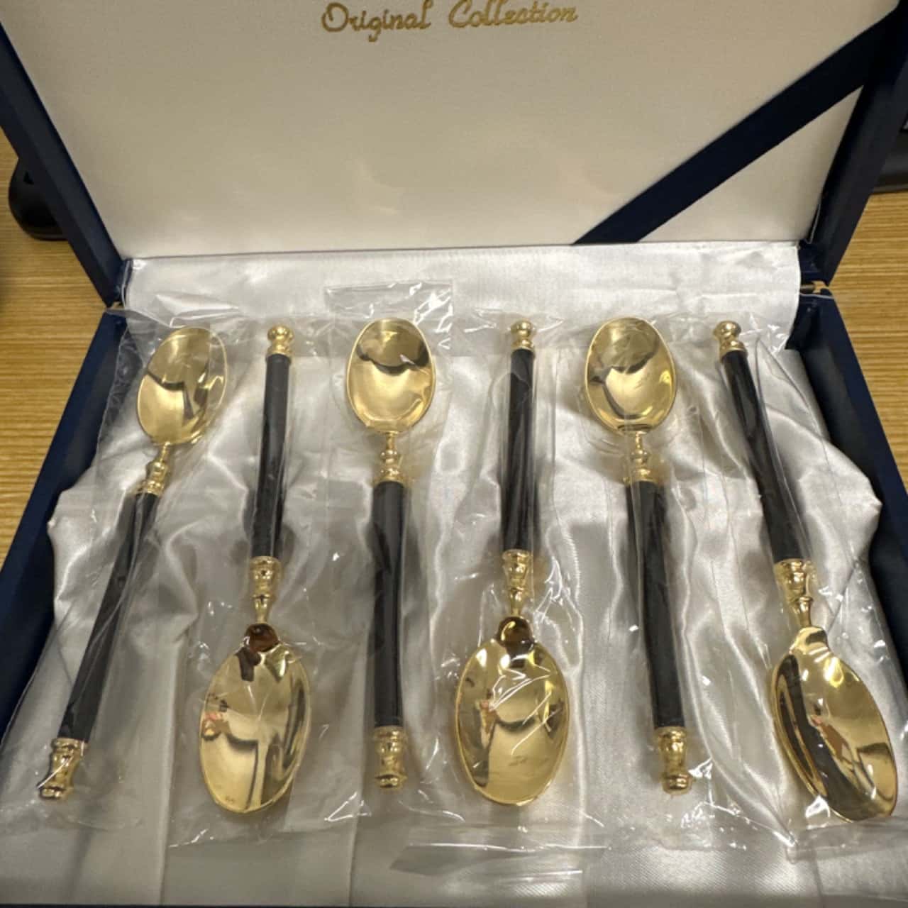 Gold spoons