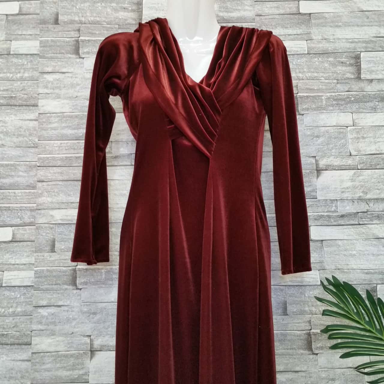 LISA HO Vintage Womens Size 10 Formal Dress / Long Sleeve (s)