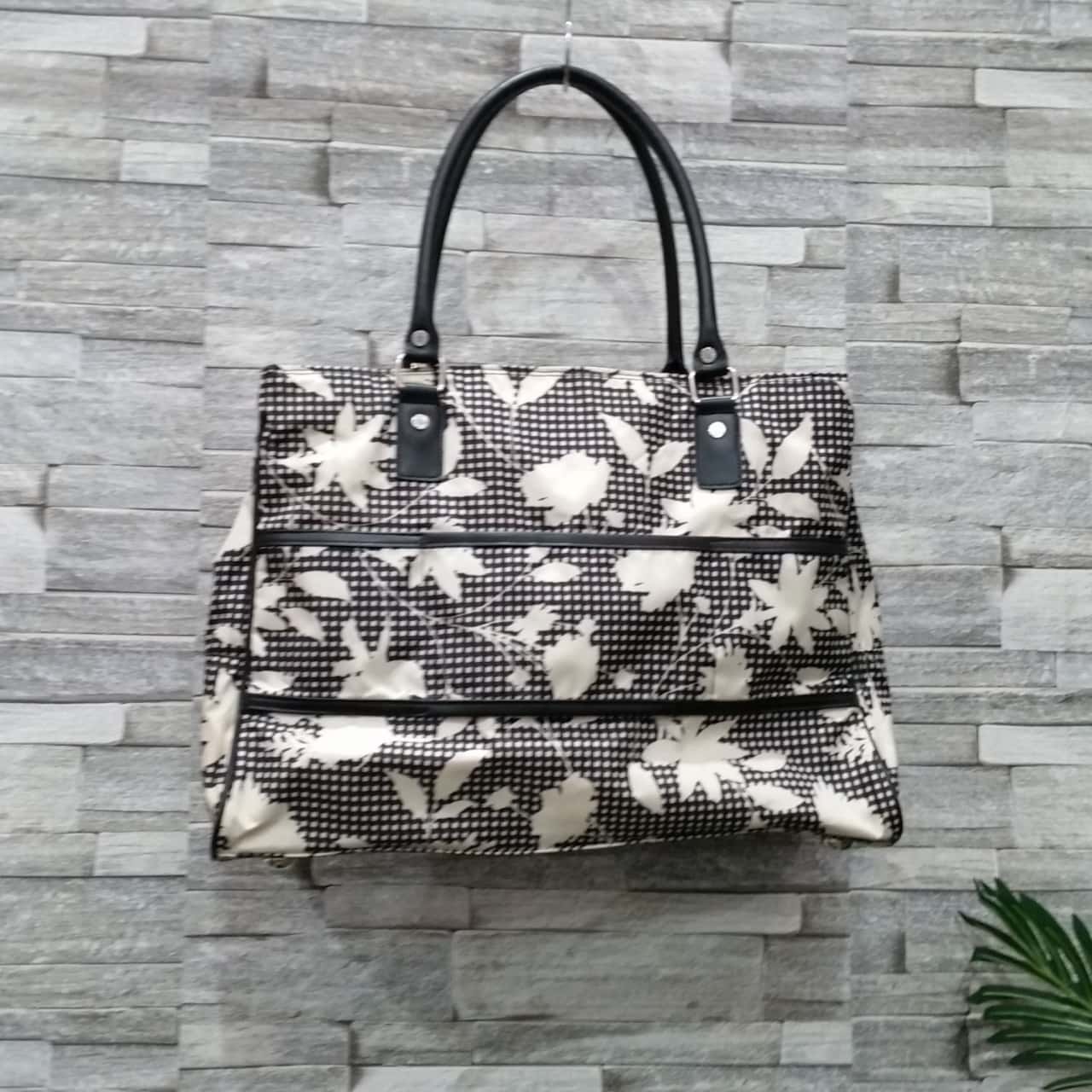 ISAAC MIZRAHI Womens Handbag Black / Off White (s)