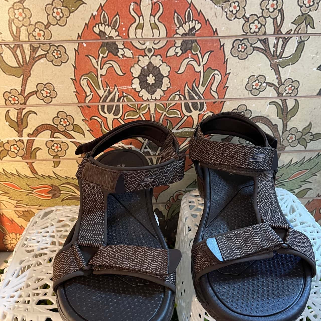 Skechers Mens Sandles Size 41 Black / Brown