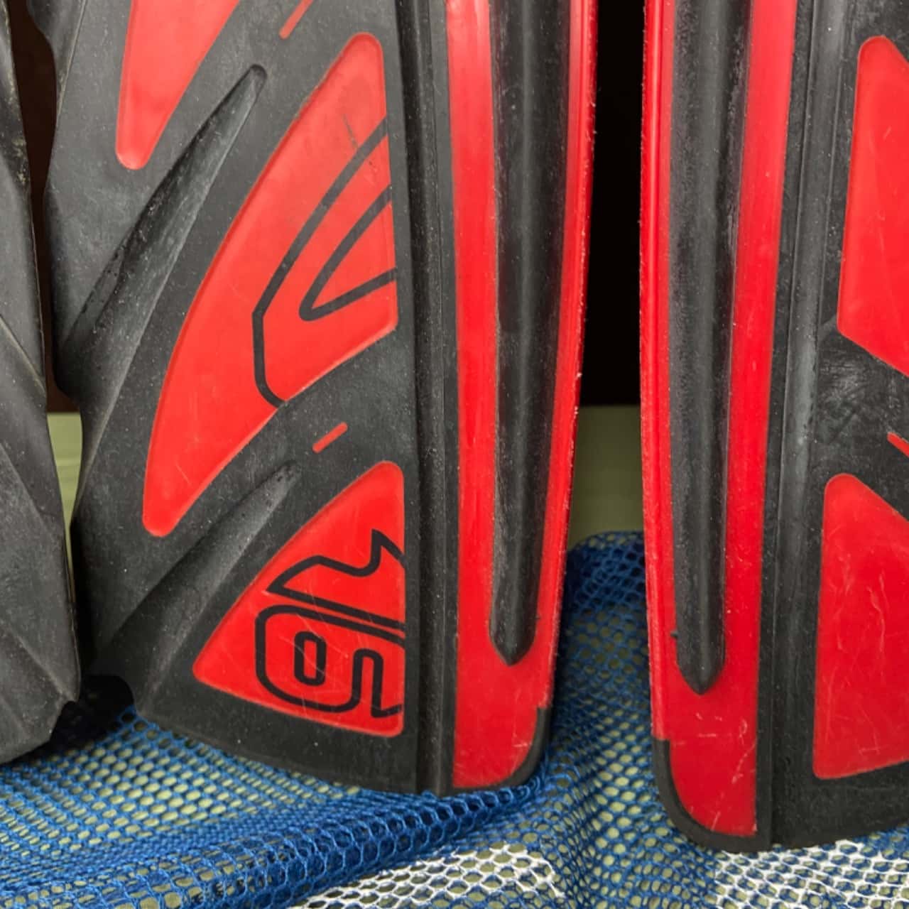 Oceanic Adult Split Fin Flippers Vortex V16 Size XL Red/Black(s) - Used ...