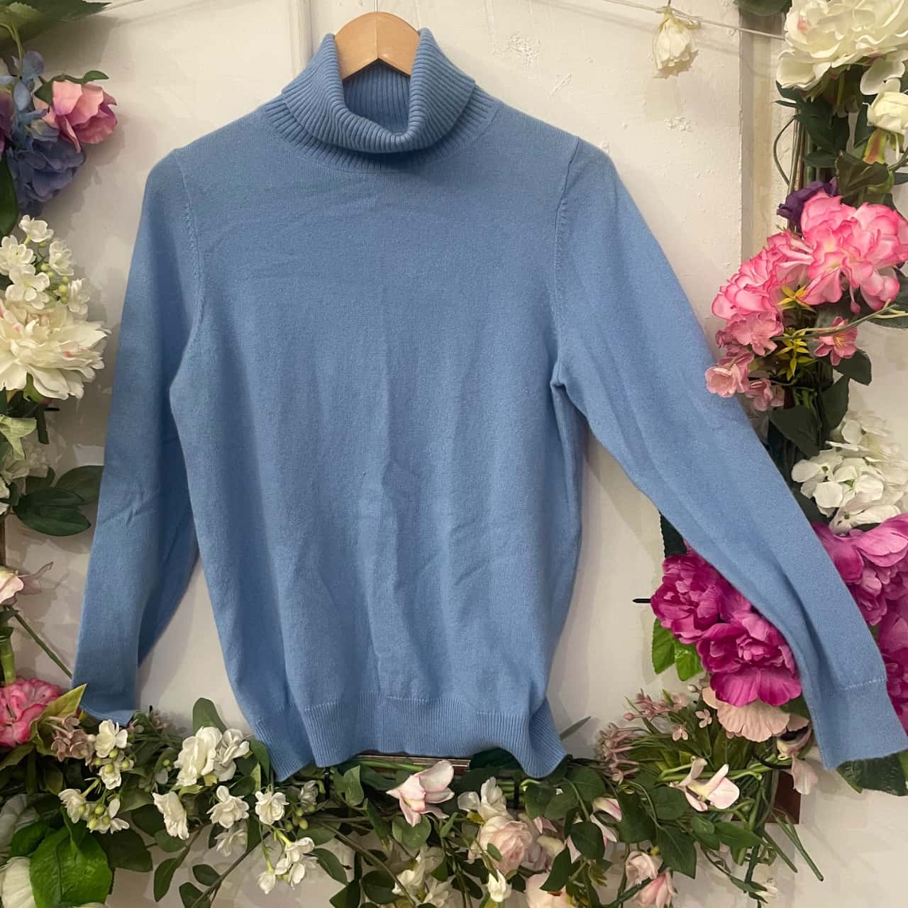 Anna Thomas Size M Blue Cashmere (s)