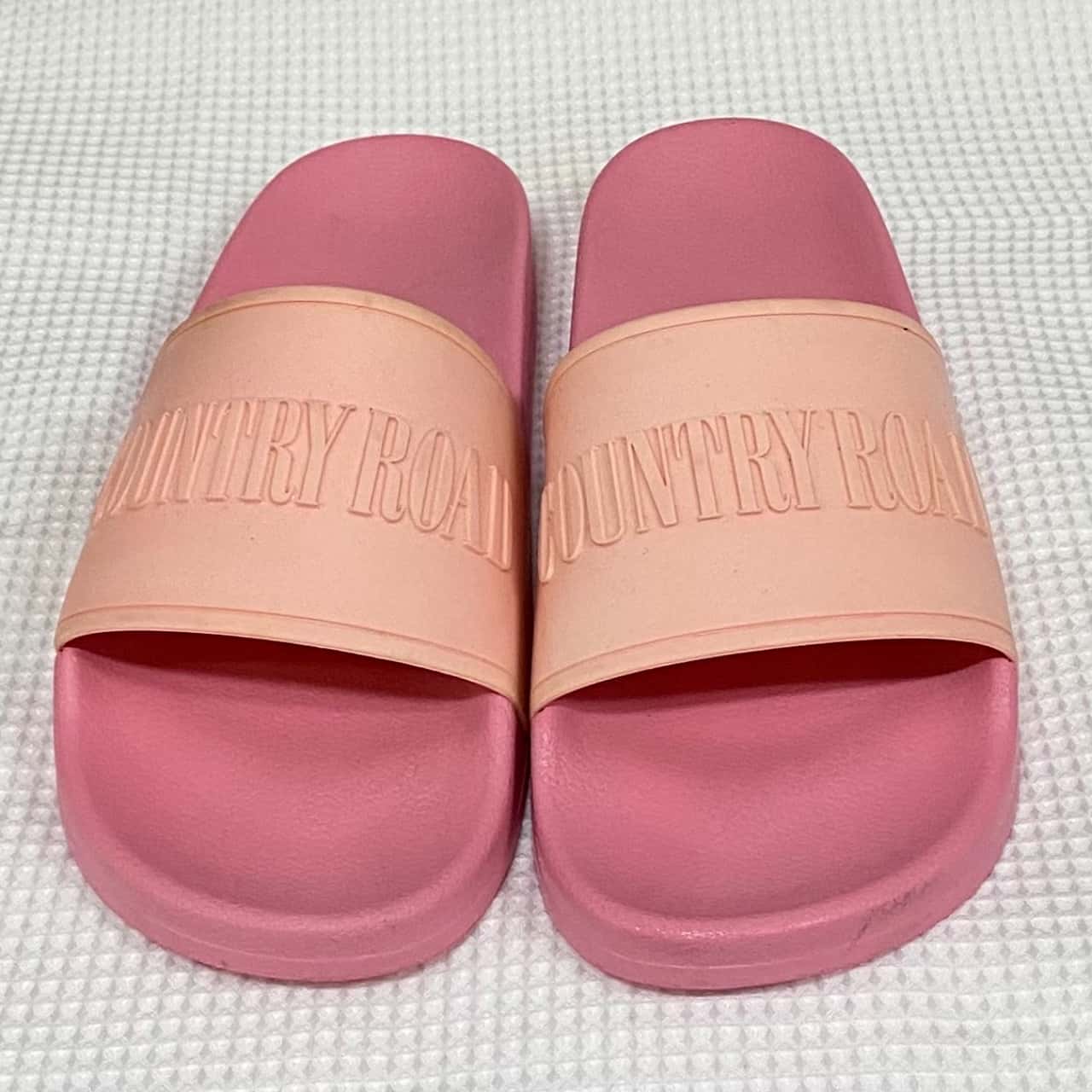 Country Road Womens Size 42 Pink Slides(s)