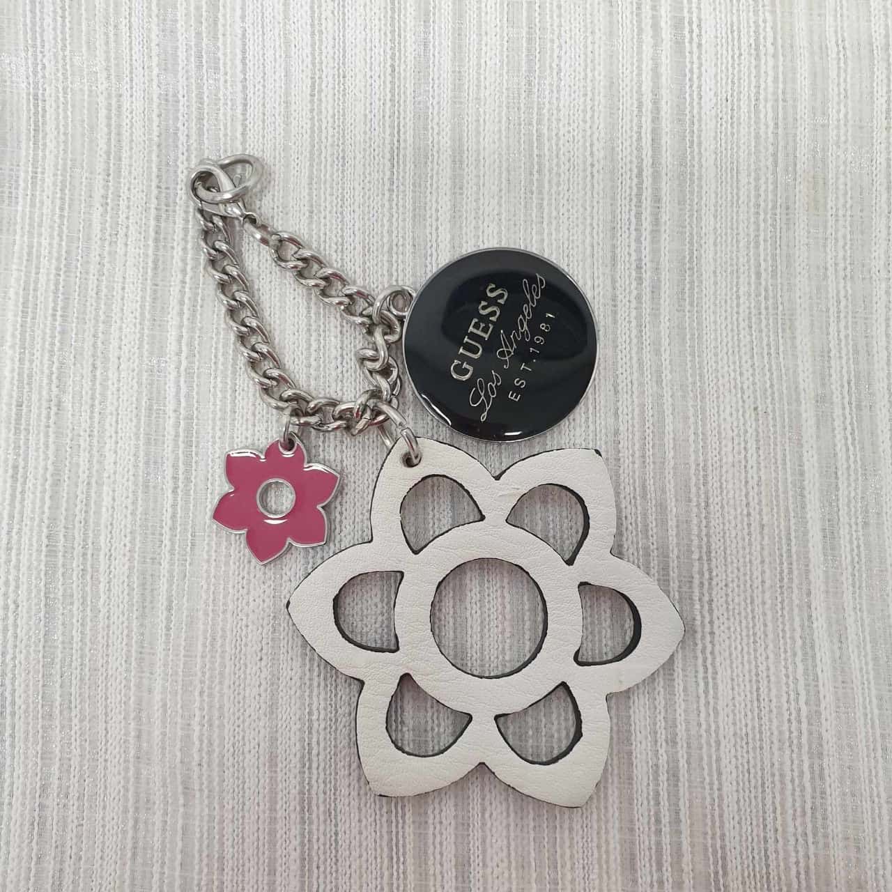 Guess Los Angeles Cute White Silver Tone Chain Leather & Pink Enamel ...