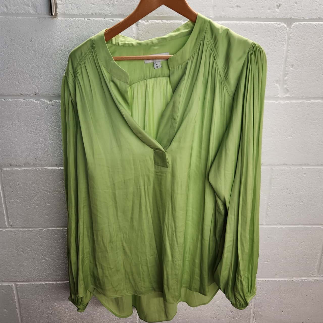 Country Road Womens Size 16 Long Sleeve / V-Neck Green (s)