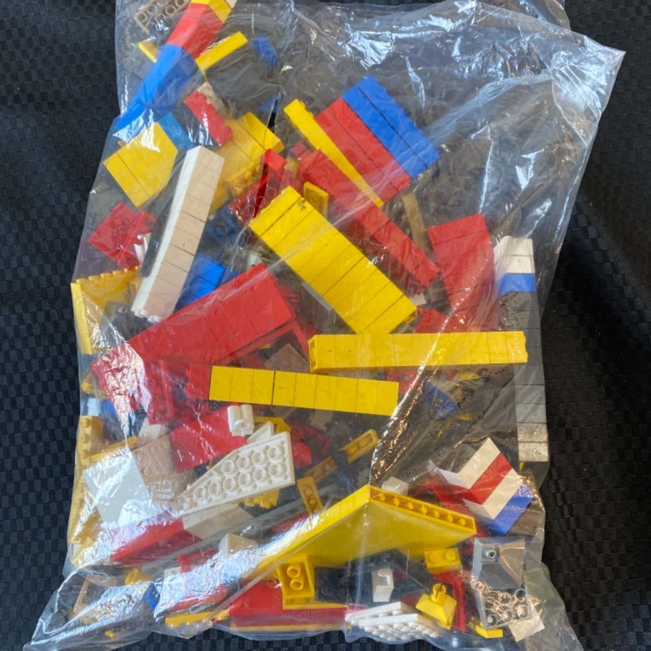 1kg Bag Of Assorted Lego(s)