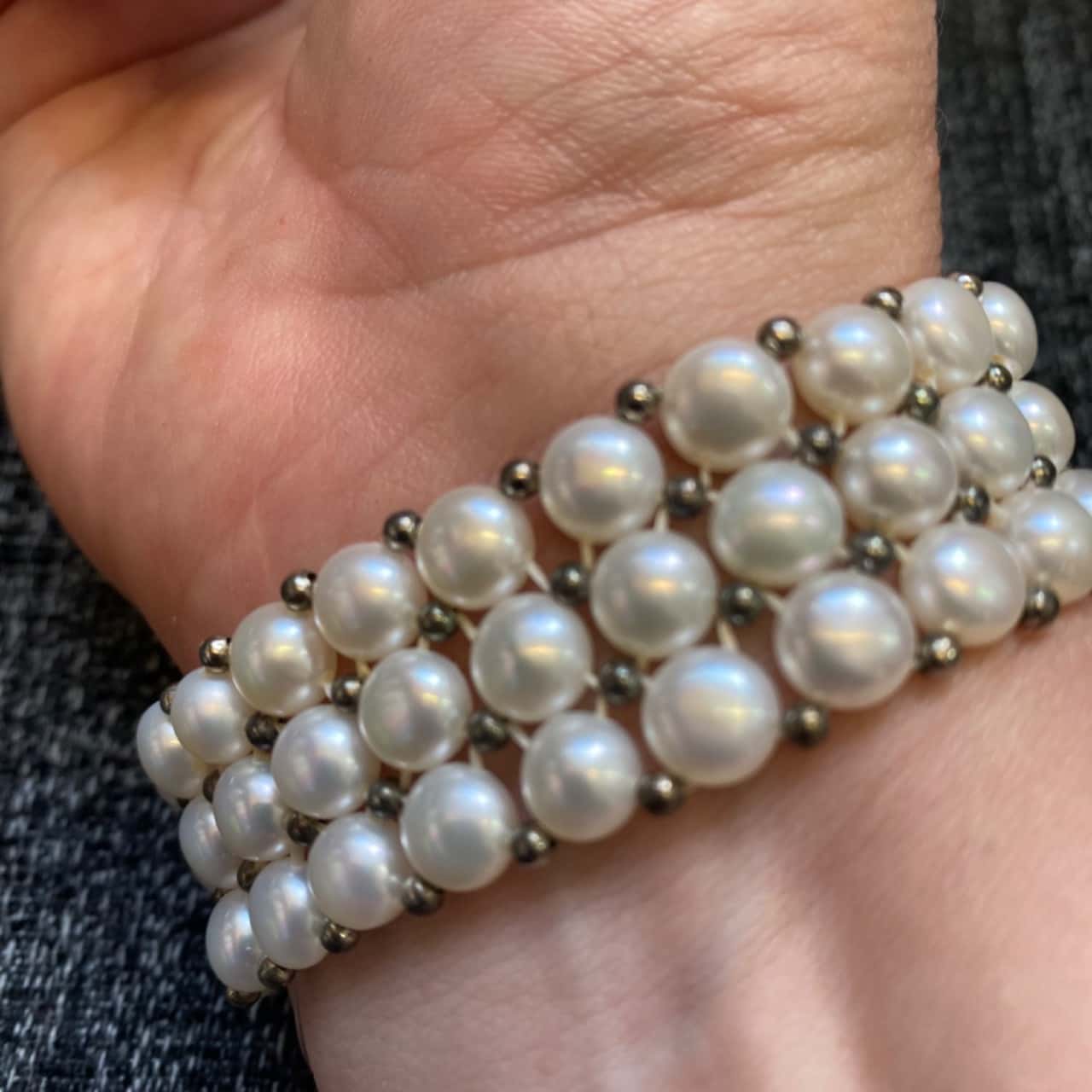 Woven Pearl & Silver Tone Bead Stretch Bracelet(s)