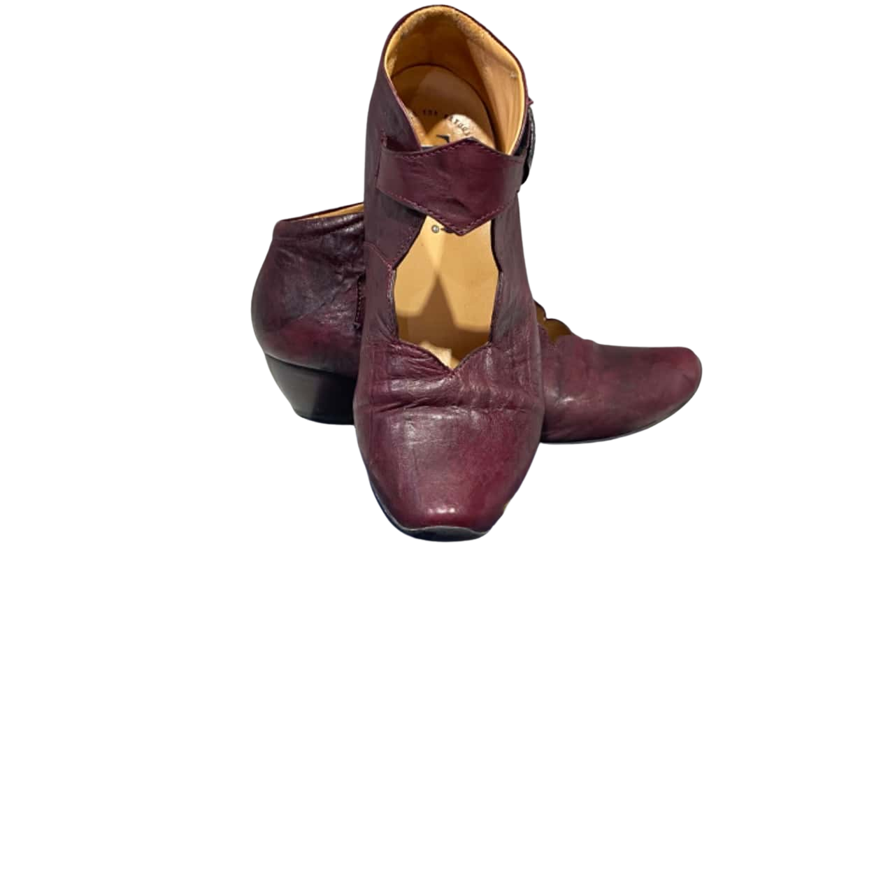 Think Womens Size 38 Maroon high back court shoe/ boot(s) - Used As New ...