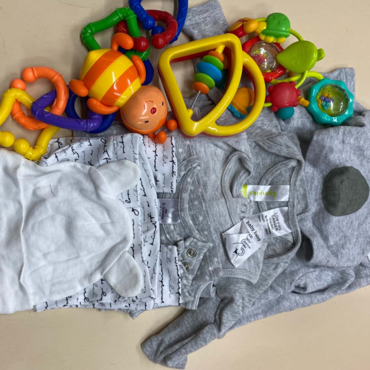 Kids Sets Grey 0000 with toys(s) - Used Very Good | Salvos Stores