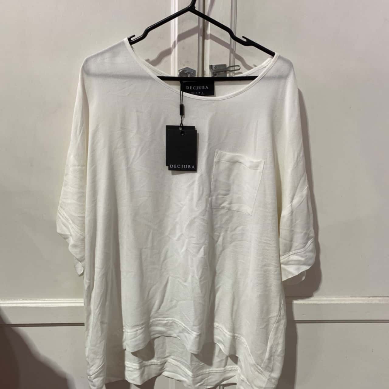 Decjuba Womens Size L Shirts & Blouses White