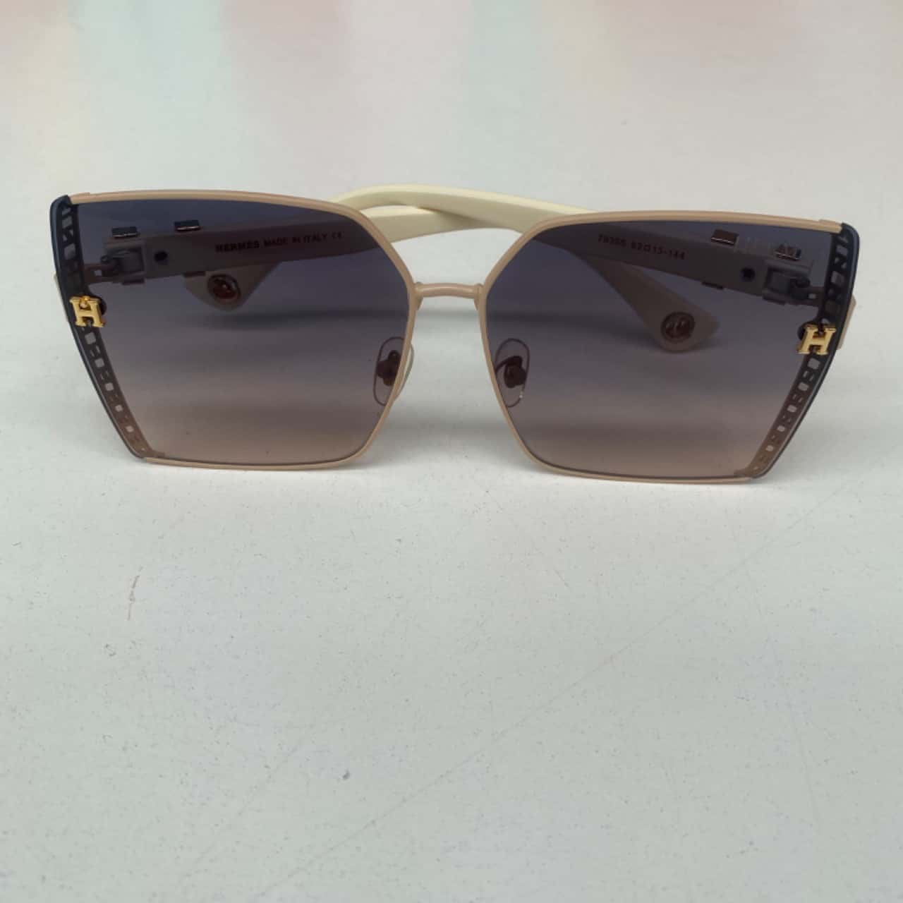Womens fashion inspired replica sunglasses (s)