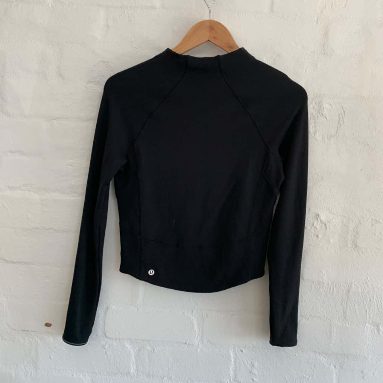 Lululemon Medium Black Long Sleeve Sports Top(s)