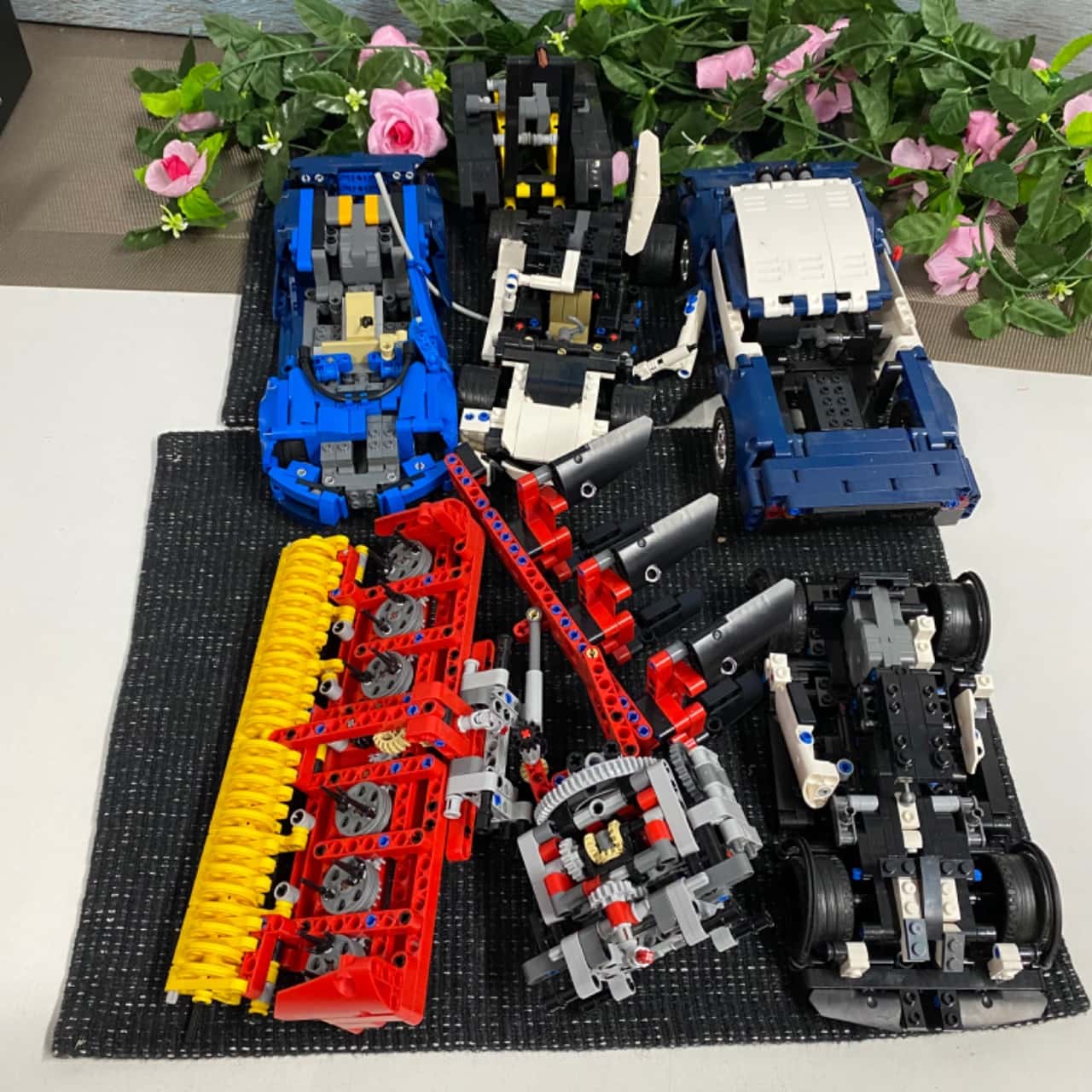 Assorted Lego- please read description (s)